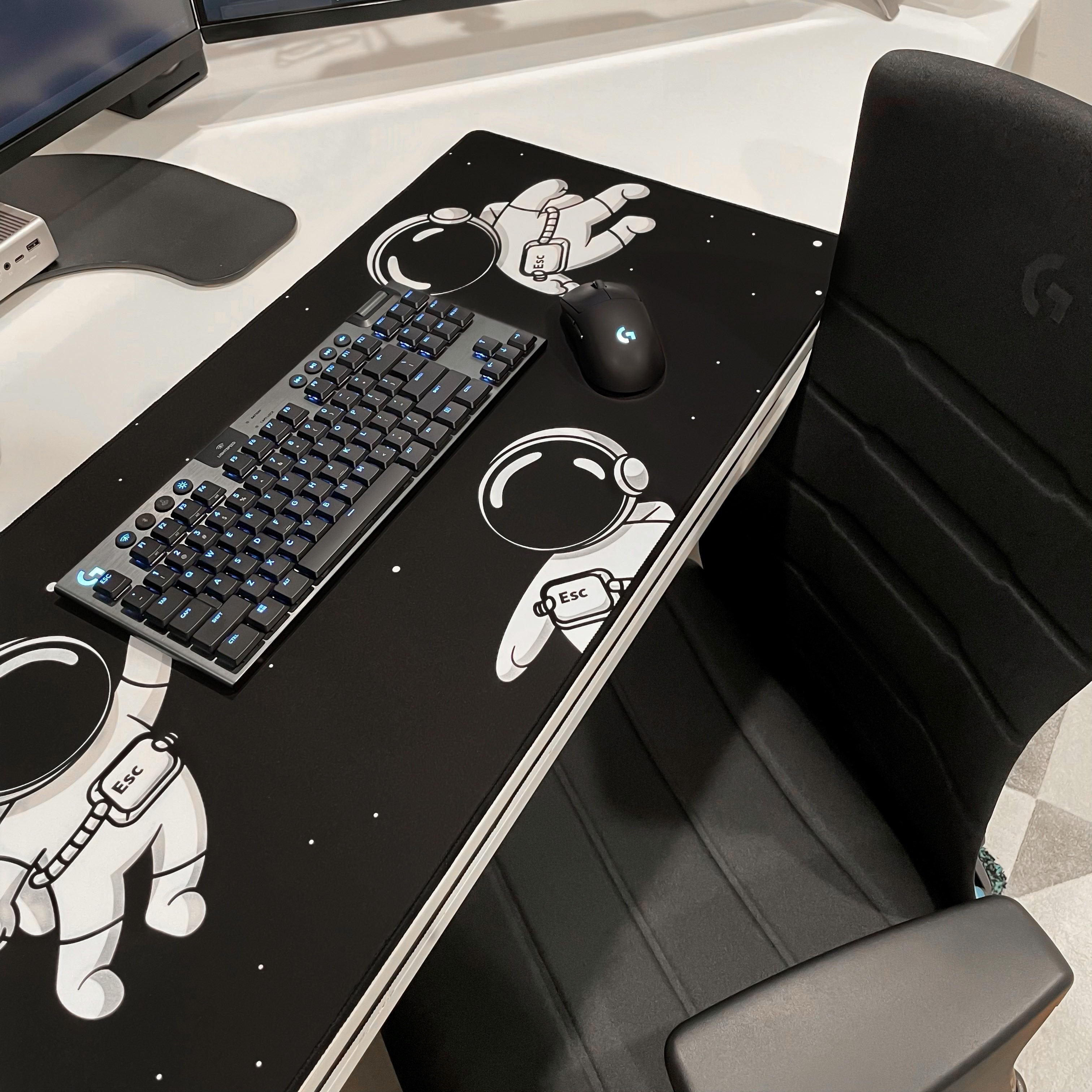 Gravity Deskmat Collection – keycadets